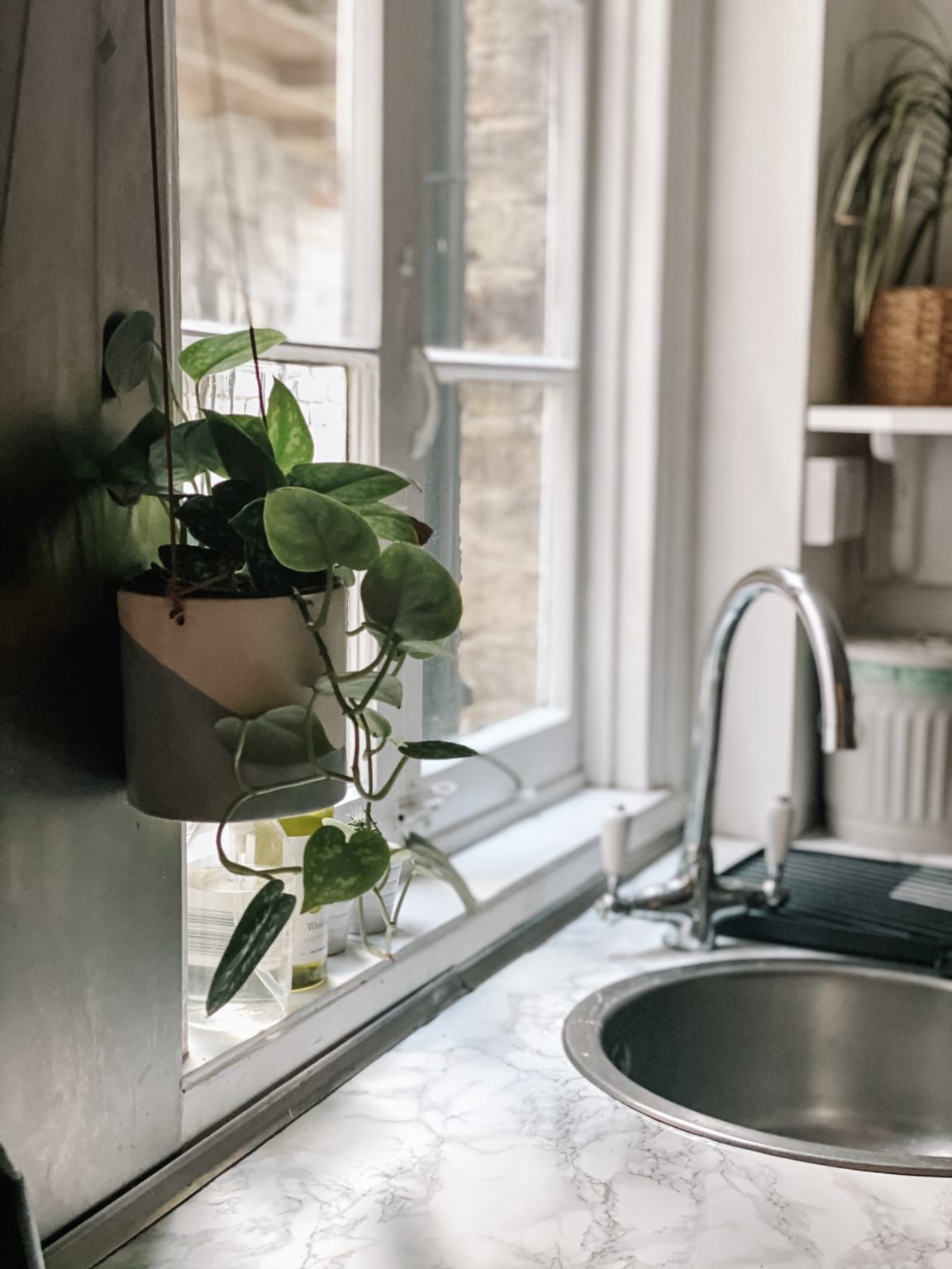 KITCHEN UPCYCLE ON A £200 BUDGET // BEFORE AND AFTER GLOWUP – Jess Rose