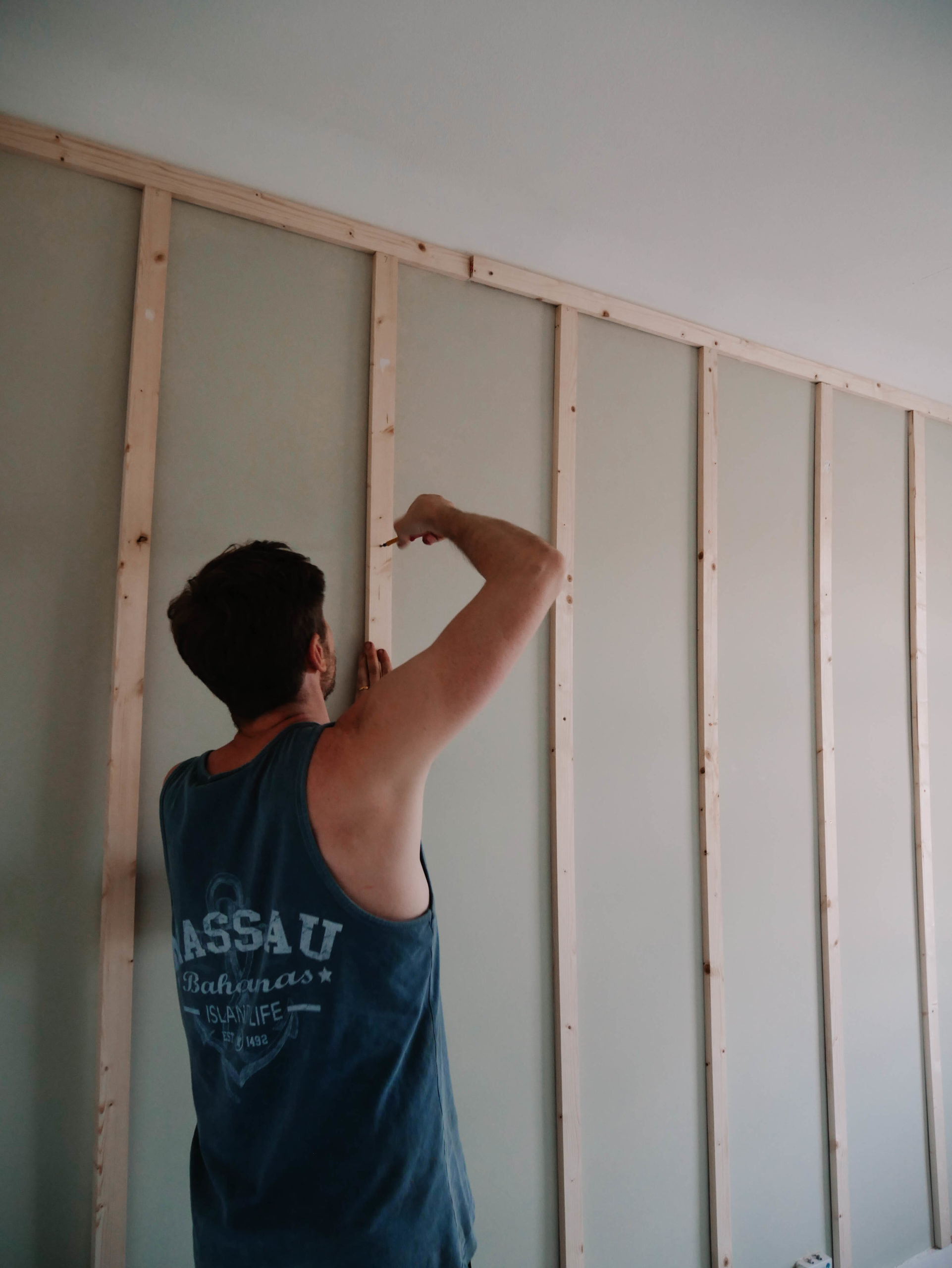 EASY DIY WALL PANELLING TUTORIAL // HOW TO MAKE A STATEMENT WALL – Jess ...